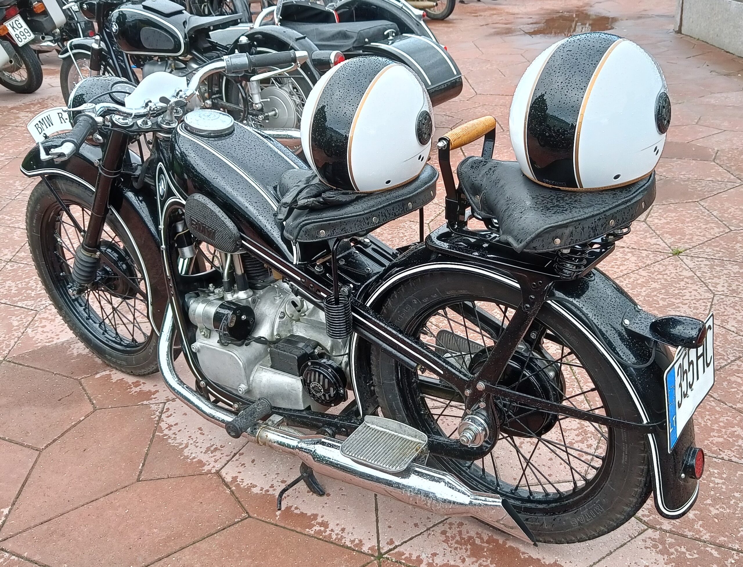 Galerii: võimas vanamootorrataste kokkutulek Valgamaal – 132 uunikumi!